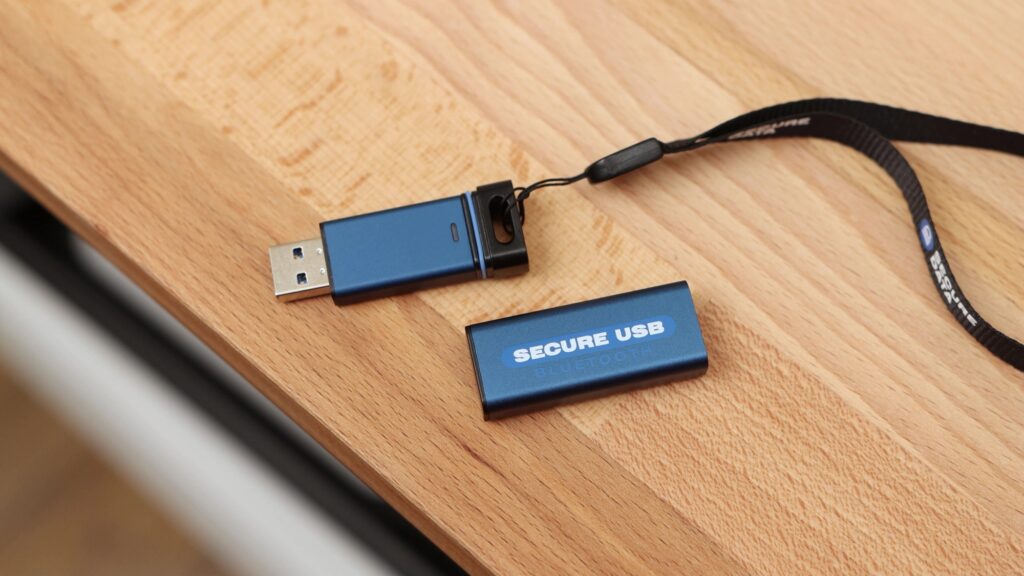 SecureData SecureUSB BT Hardware-Level Encryption on a Flash Drive ...